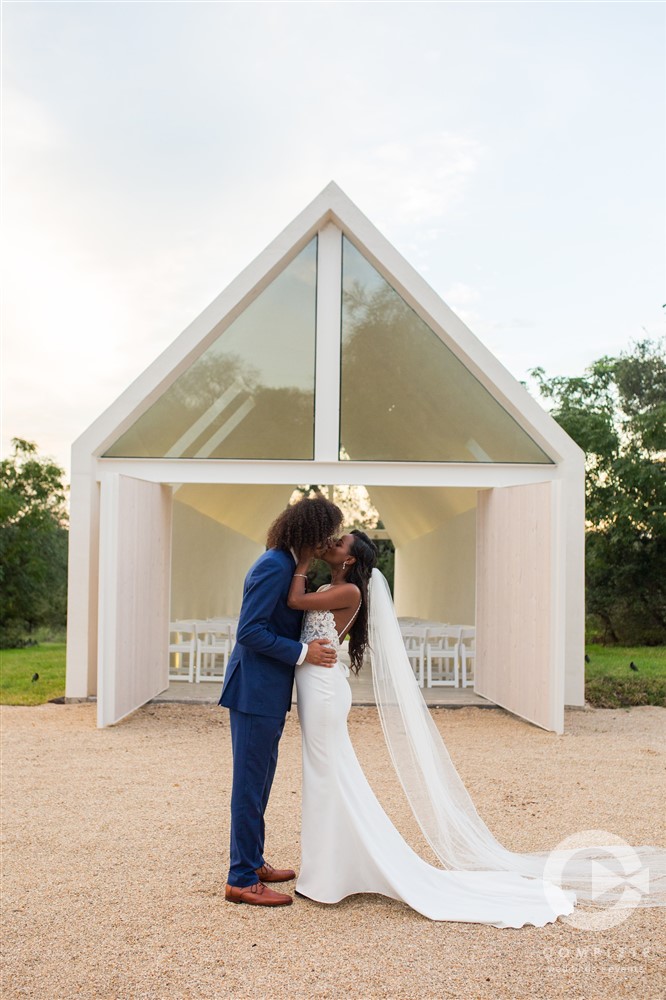 Kindred Oaks - Austin Wedding Venues